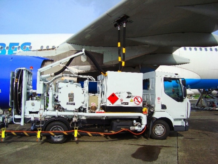 Refuellers & Hydrant dispensers - TITAN ASIA