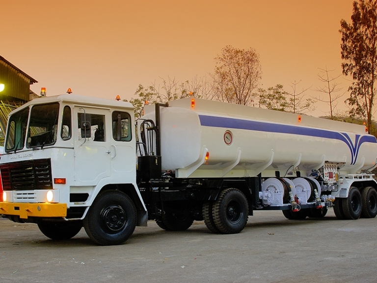 Refuellers & Hydrant dispensers - TITAN ASIA